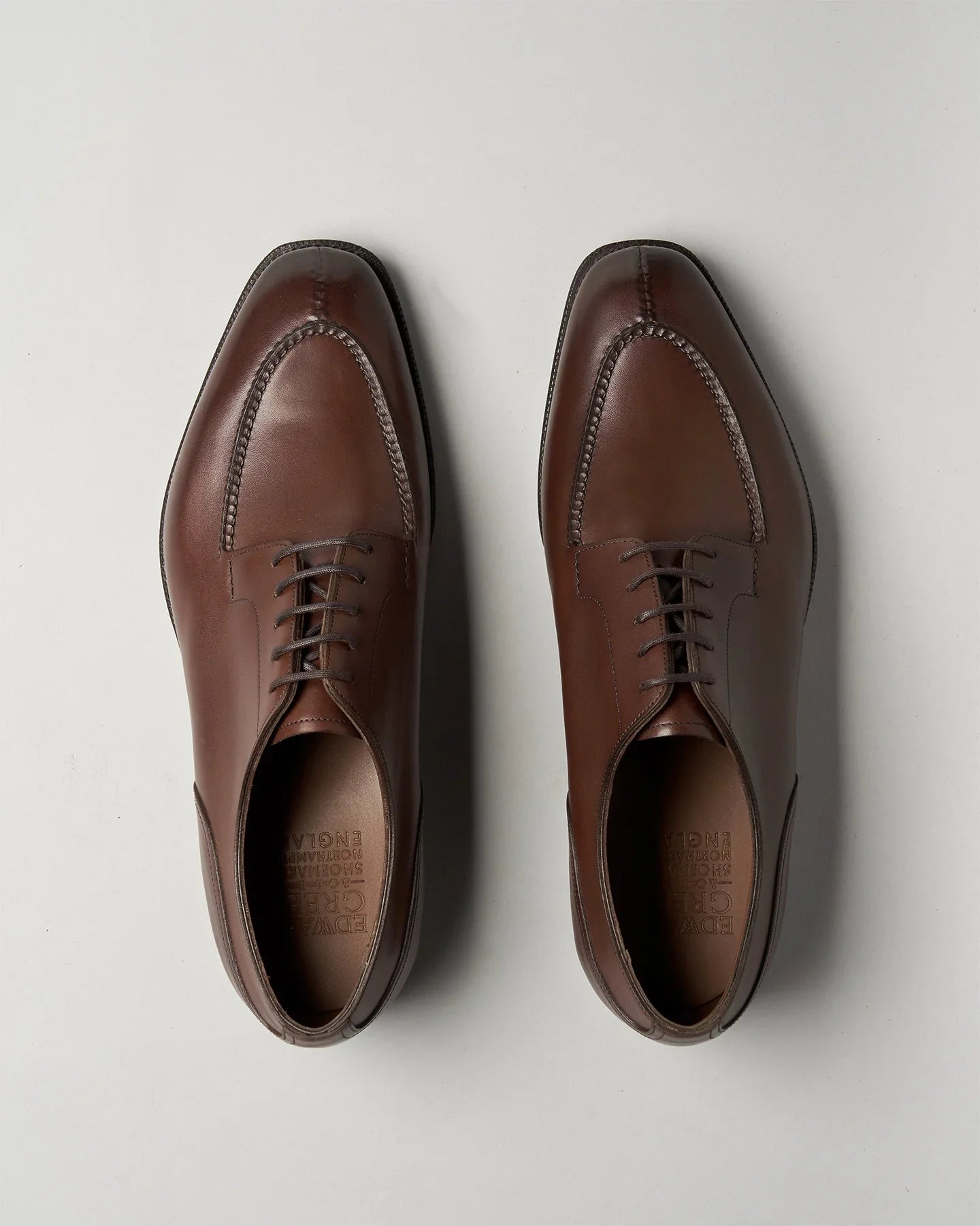 Edward Green | Dover | Dark Oak Antique | The Hand